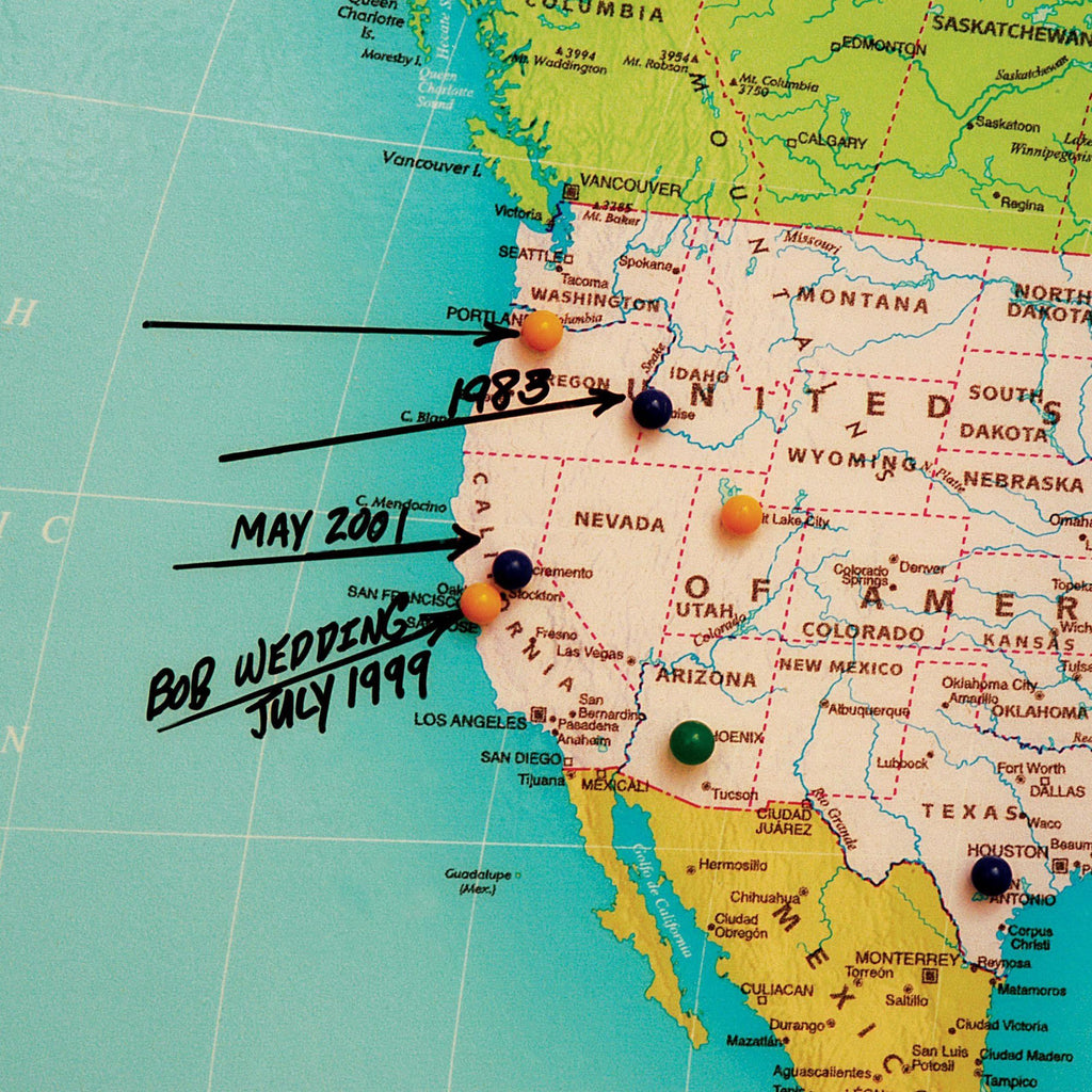 Map Pins - 100 multi-coloured map pins, ideal for use on Wall Maps ...